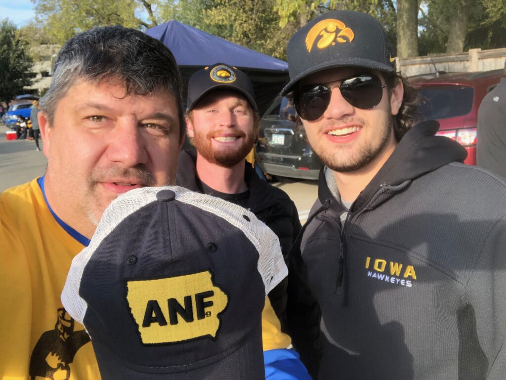 Iowa Hawkeyes football fans have the saddest story ever told: in heaven ...
